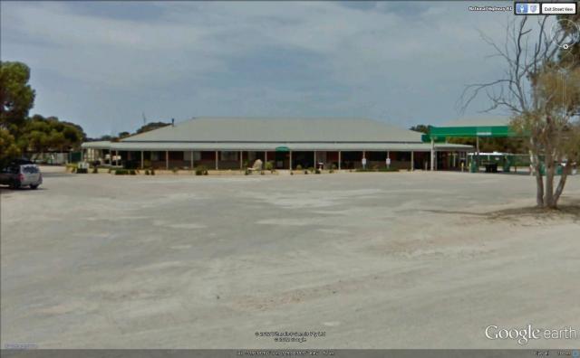 WA/SA Border Village Hotel-Motel, VIA CEDUNA, SA | Pub info @ Publocation