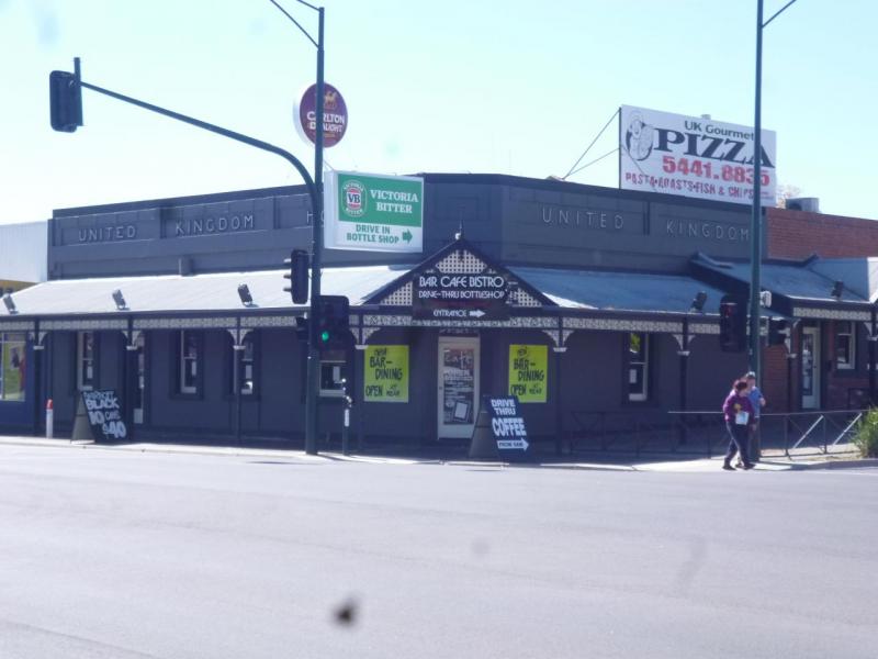 United Kingdom Hotel, GOLDEN SQUARE, VIC | Pub info @ Publocation