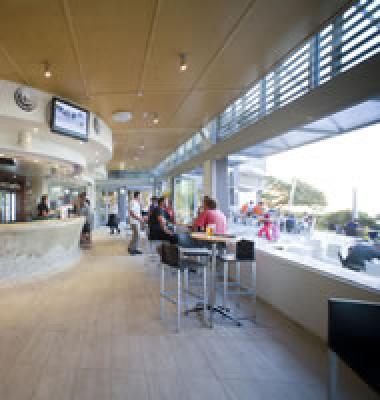 Hotel Stradbroke, STRADBROKE ISLAND, QLD | Pub info @ Publocation