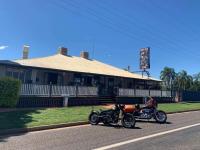 Royal Hotel, ADELONG, NSW | Pub info @ Publocation